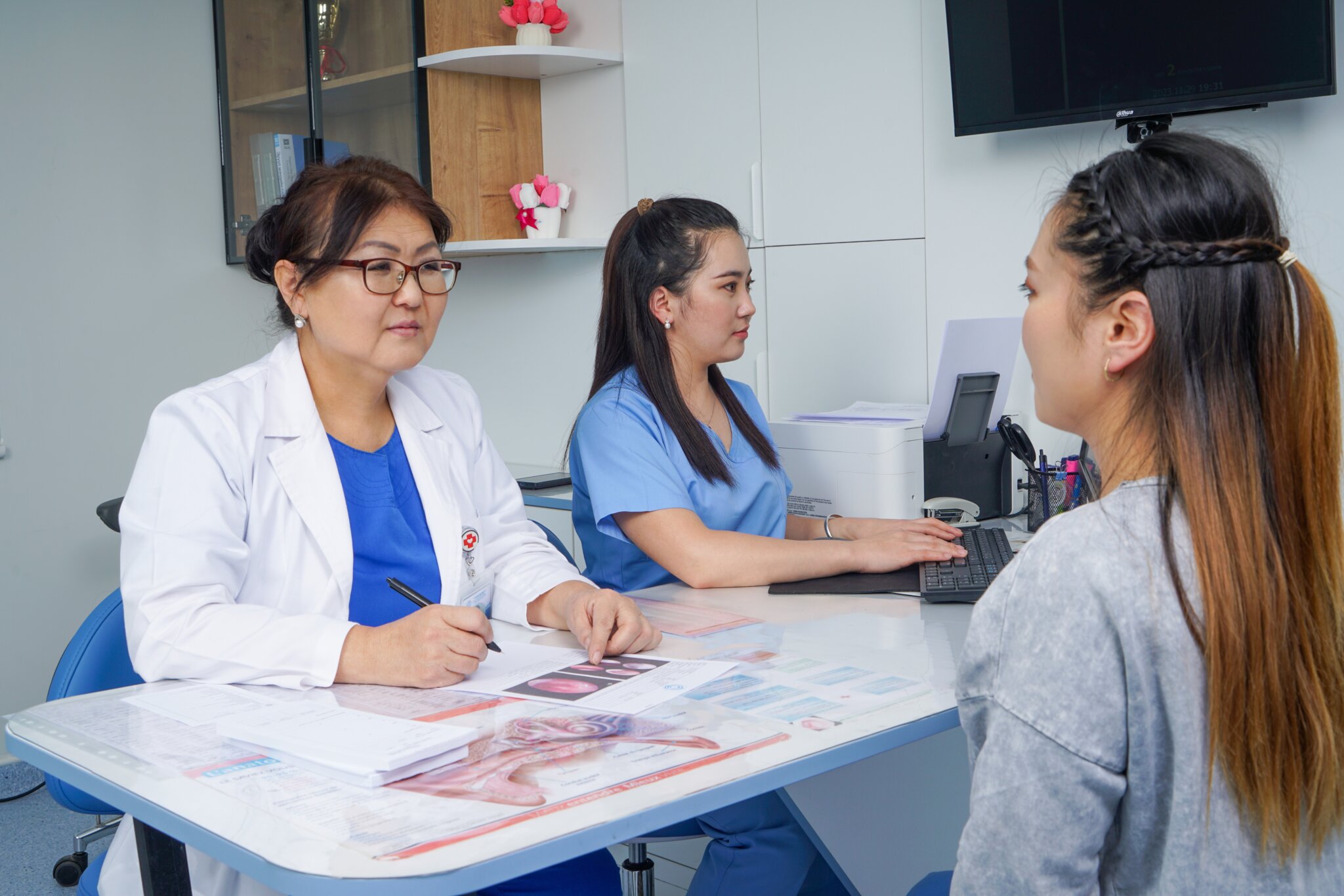 Чих, хамар, хоолойн үзлэг